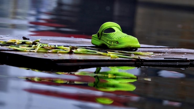 Considering Crocs for the Gym? Think Twice — Here’s Why - healthyhabitblis